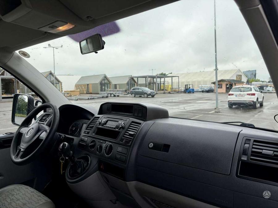 White Volkswagen Transporter 2012 in Vilnius, with an engine capacity of 1.97 L and mileage of 83 thousand km for 13900 €, photo 20 on AUTOMOTO.COM.LV