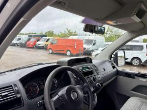 White Volkswagen Transporter 2012 in Vilnius, with an engine capacity of 1.97 L and mileage of 83 thousand km for 13900 €, photo 21 on AUTOMOTO.COM.LV