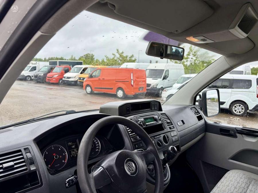 White Volkswagen Transporter 2012 in Vilnius, with an engine capacity of 1.97 L and mileage of 83 thousand km for 13900 €, photo 21 on AUTOMOTO.COM.LV