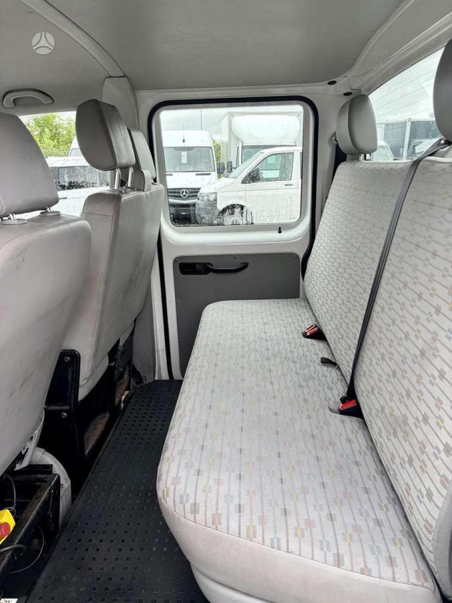 White Volkswagen Transporter 2012 in Vilnius, with an engine capacity of 1.97 L and mileage of 83 thousand km for 13900 €, photo 22 on AUTOMOTO.COM.LV