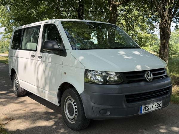 Balts Volkswagen Transporter 2012 Kauņa, ar dzinēja tilpumu 2.00 L un nobraukumu 300 tūkst. km par 8400 €, foto 2 vietnē AUTOMOTO.COM.LV