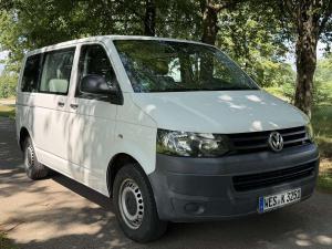 White Volkswagen Transporter 2012 in Kaunas, with an engine capacity of 2.00 L and mileage of 300 thousand km for 8400 €, photo 3 on AUTOMOTO.COM.LV