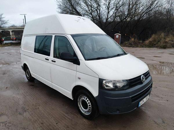 Balts Volkswagen Transporter 2013 Viļņa, ar dzinēja tilpumu 2.00 L un nobraukumu 388 tūkst. km par 4550 €, foto 8 vietnē AUTOMOTO.COM.LV