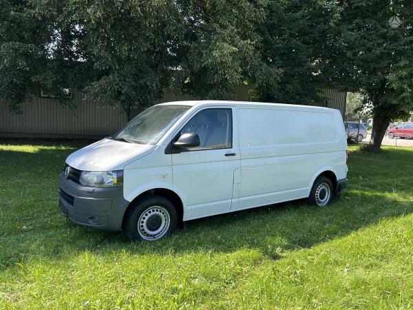 Balts Volkswagen Transporter 2013 Kretinga, ar dzinēja tilpumu 1.97 L un nobraukumu 228 tūkst. km par 3950 €, foto 2 vietnē AUTOMOTO.COM.LV