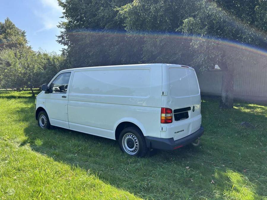 Balts Volkswagen Transporter 2013 Kretinga, ar dzinēja tilpumu 1.97 L un nobraukumu 228 tūkst. km par 3950 €, foto 5 vietnē AUTOMOTO.COM.LV
