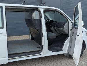 Balts Volkswagen Transporter 2013 Kauņa, ar dzinēja tilpumu 1.97 L un nobraukumu 252 tūkst. km par 6800 €, foto 16 vietnē AUTOMOTO.COM.LV