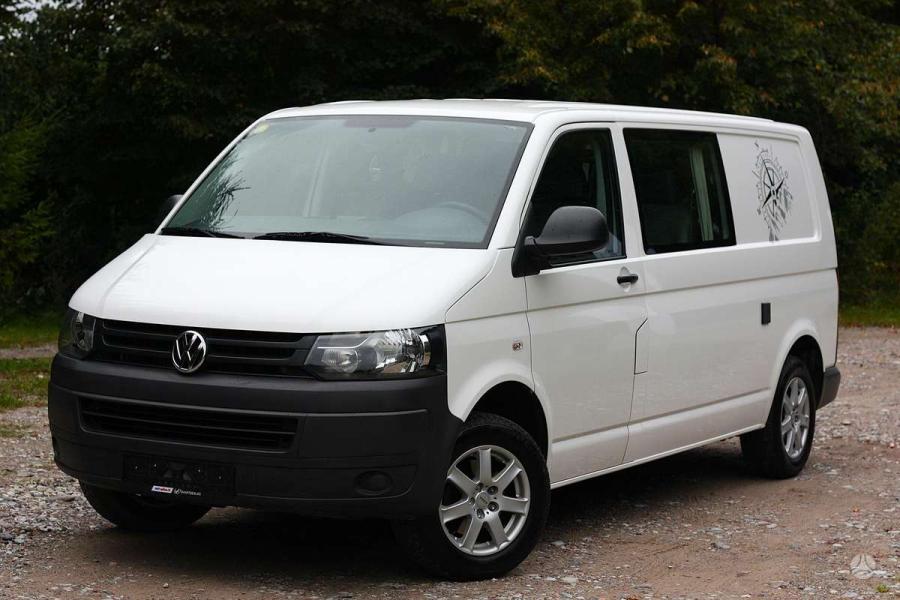 White Volkswagen Transporter 2013 in Kretinga, with an engine capacity of 1.97 L and mileage of 237 thousand km for 11999 €, photo 1 on AUTOMOTO.COM.LV
