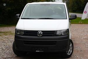 White Volkswagen Transporter 2013 in Kretinga, with an engine capacity of 1.97 L and mileage of 237 thousand km for 11999 €, photo 6 on AUTOMOTO.COM.LV