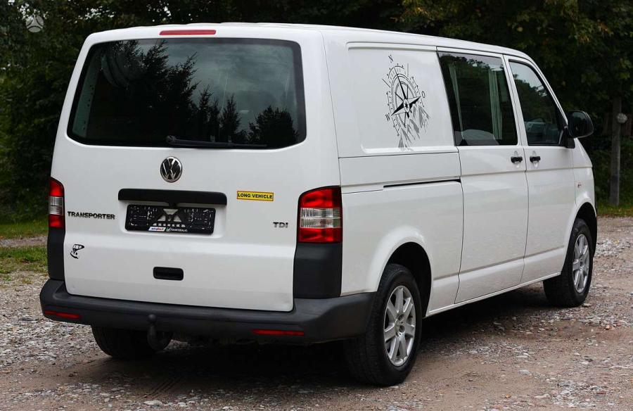 White Volkswagen Transporter 2013 in Kretinga, with an engine capacity of 1.97 L and mileage of 237 thousand km for 11999 €, photo 10 on AUTOMOTO.COM.LV
