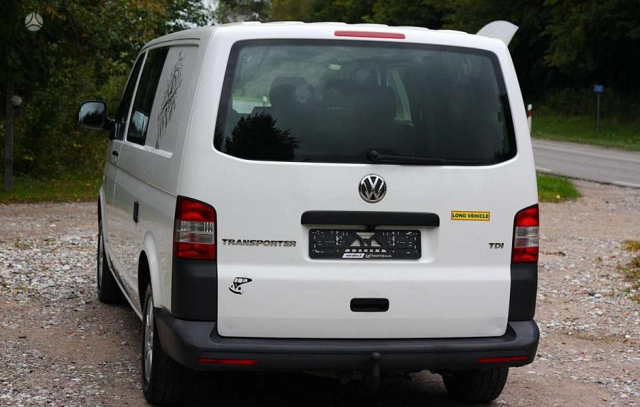 White Volkswagen Transporter 2013 in Kretinga, with an engine capacity of 1.97 L and mileage of 237 thousand km for 11999 €, photo 12 on AUTOMOTO.COM.LV