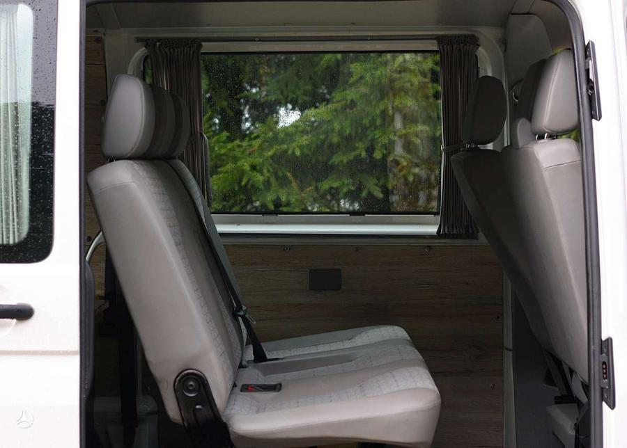 White Volkswagen Transporter 2013 in Kretinga, with an engine capacity of 1.97 L and mileage of 237 thousand km for 11999 €, photo 22 on AUTOMOTO.COM.LV