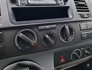 White Volkswagen Transporter 2013 in Kretinga, with an engine capacity of 1.97 L and mileage of 237 thousand km for 11999 €, photo 30 on AUTOMOTO.COM.LV