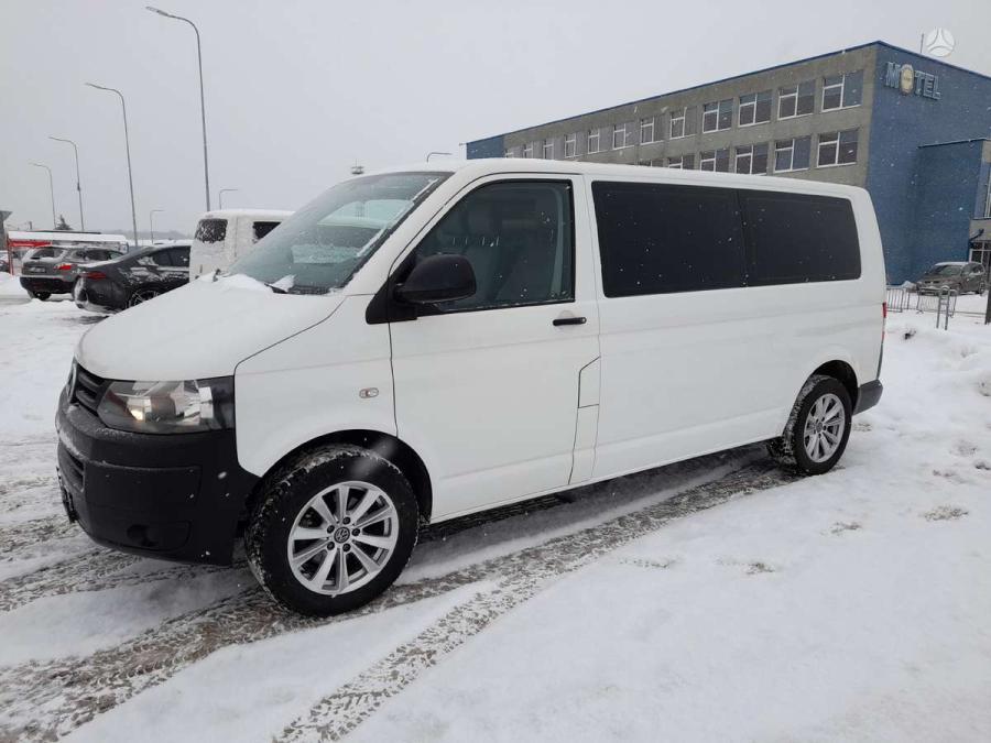 White Volkswagen Transporter 2014 in Kaunas, with an engine capacity of 2.00 L and mileage of 218 thousand km for 12200 €, photo 3 on AUTOMOTO.COM.LV