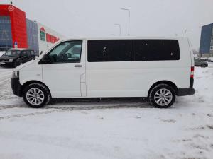 White Volkswagen Transporter 2014 in Kaunas, with an engine capacity of 2.00 L and mileage of 218 thousand km for 12200 €, photo 4 on AUTOMOTO.COM.LV