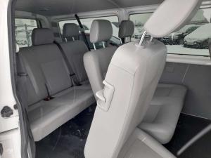 White Volkswagen Transporter 2014 in Kaunas, with an engine capacity of 2.00 L and mileage of 218 thousand km for 12200 €, photo 15 on AUTOMOTO.COM.LV