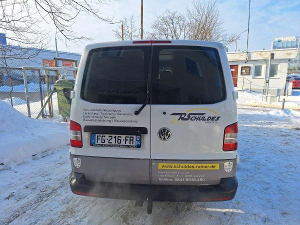 White Volkswagen Transporter 2014 in Vilnius, with an engine capacity of 2.00 L and mileage of 276 thousand km for 5450 €, photo 5 on AUTOMOTO.COM.LV