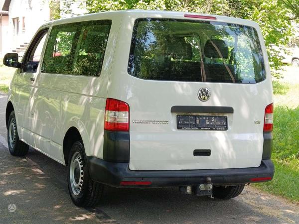 White Volkswagen Transporter 2014 in Marijampole, with an engine capacity of 2.00 L and mileage of 205 thousand km for 8200 €, photo 5 on AUTOMOTO.COM.LV