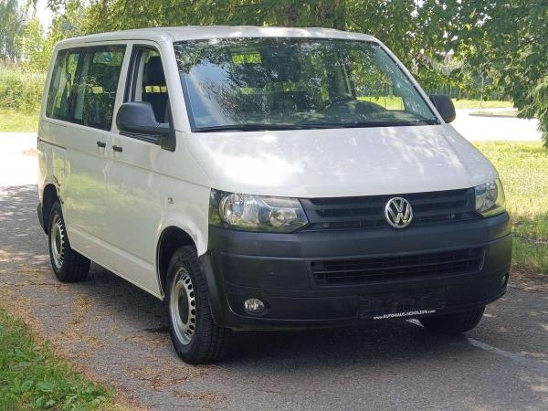 White Volkswagen Transporter 2014 in Marijampole, with an engine capacity of 2.00 L and mileage of 205 thousand km for 8200 €, photo 6 on AUTOMOTO.COM.LV