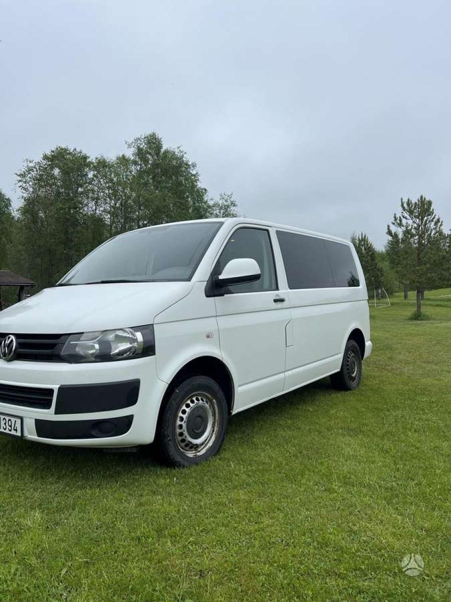 White Volkswagen Transporter 2014 in Utena, with an engine capacity of 1.97 L and mileage of 306 thousand km for 7200 €, photo 1 on AUTOMOTO.COM.LV