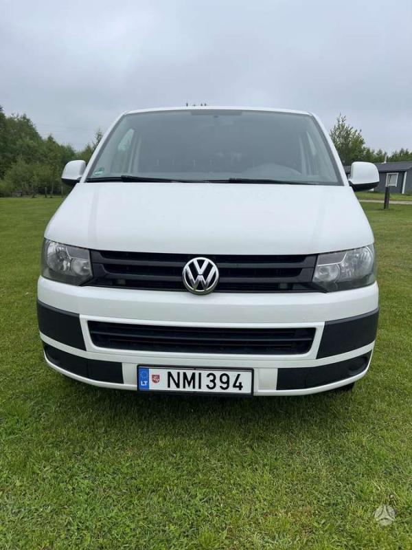 White Volkswagen Transporter 2014 in Utena, with an engine capacity of 1.97 L and mileage of 306 thousand km for 7200 €, photo 6 on AUTOMOTO.COM.LV