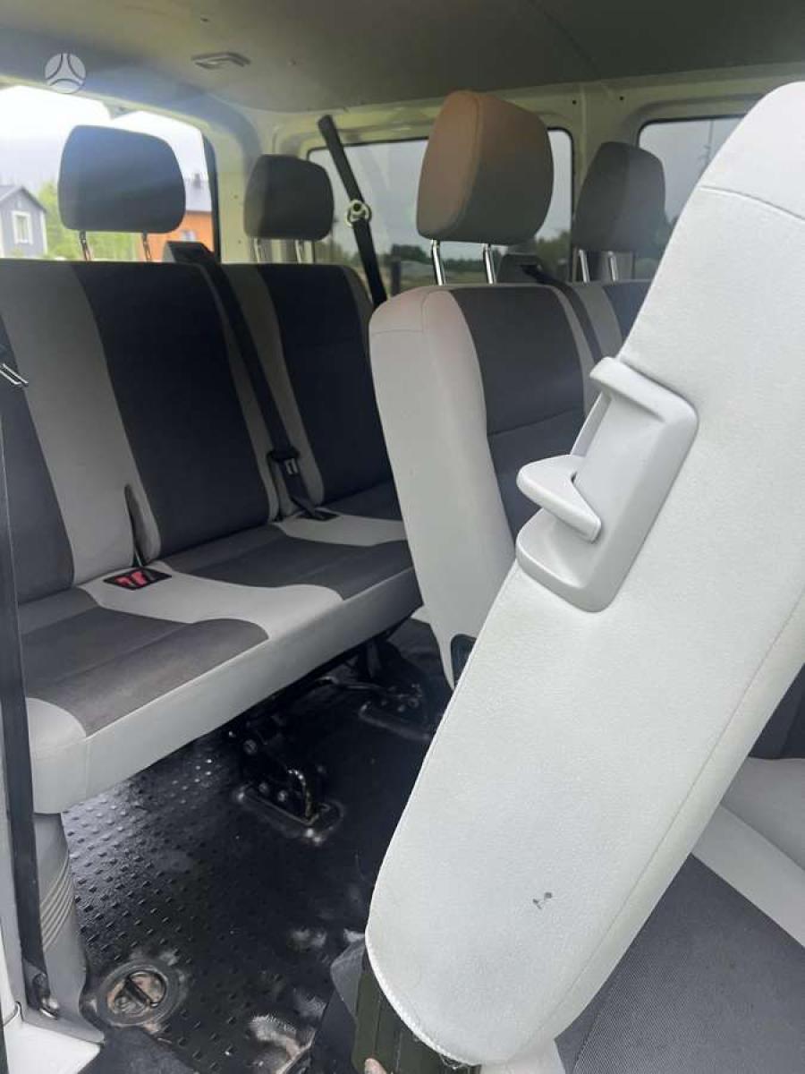 White Volkswagen Transporter 2014 in Utena, with an engine capacity of 1.97 L and mileage of 306 thousand km for 7200 €, photo 12 on AUTOMOTO.COM.LV
