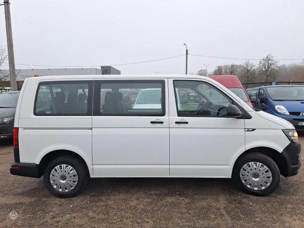 White Volkswagen Transporter 2015 in Vilnius, with an engine capacity of 2.00 L and mileage of 271 thousand km for 12300 €, photo 1 on AUTOMOTO.COM.LV