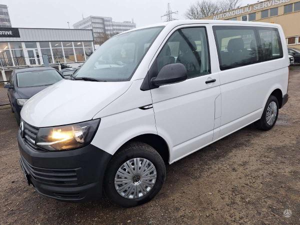 White Volkswagen Transporter 2015 in Vilnius, with an engine capacity of 2.00 L and mileage of 271 thousand km for 12300 €, photo 2 on AUTOMOTO.COM.LV