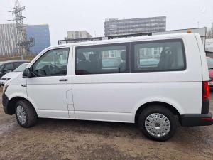 White Volkswagen Transporter 2015 in Vilnius, with an engine capacity of 2.00 L and mileage of 271 thousand km for 12300 €, photo 4 on AUTOMOTO.COM.LV