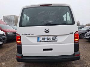 White Volkswagen Transporter 2015 in Vilnius, with an engine capacity of 2.00 L and mileage of 271 thousand km for 12300 €, photo 7 on AUTOMOTO.COM.LV