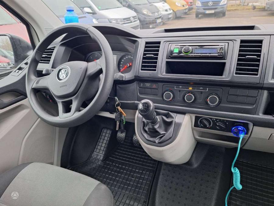 White Volkswagen Transporter 2015 in Vilnius, with an engine capacity of 2.00 L and mileage of 271 thousand km for 12300 €, photo 14 on AUTOMOTO.COM.LV
