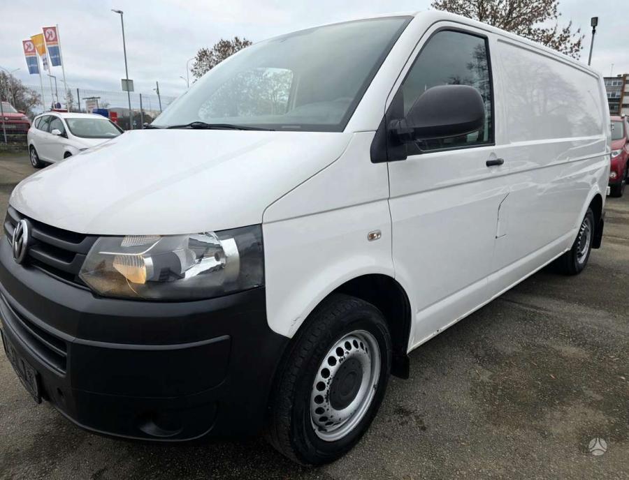 White Volkswagen Transporter 2015 in Marijampole, with an engine capacity of 1.97 L and mileage of 279 thousand km for 5950 €, photo 2 on AUTOMOTO.COM.LV