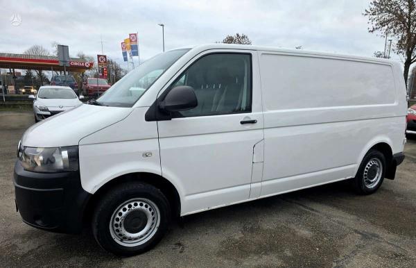Balts Volkswagen Transporter 2015 Marijampole, ar dzinēja tilpumu 1.97 L un nobraukumu 279 tūkst. km par 5950 €, foto 3 vietnē AUTOMOTO.COM.LV