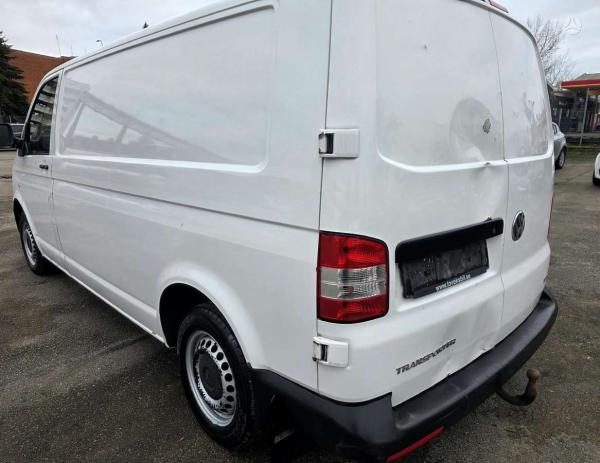 Balts Volkswagen Transporter 2015 Marijampole, ar dzinēja tilpumu 1.97 L un nobraukumu 279 tūkst. km par 5950 €, foto 5 vietnē AUTOMOTO.COM.LV