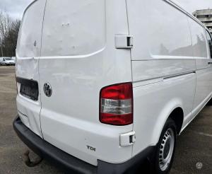 White Volkswagen Transporter 2015 in Marijampole, with an engine capacity of 1.97 L and mileage of 279 thousand km for 5950 €, photo 6 on AUTOMOTO.COM.LV