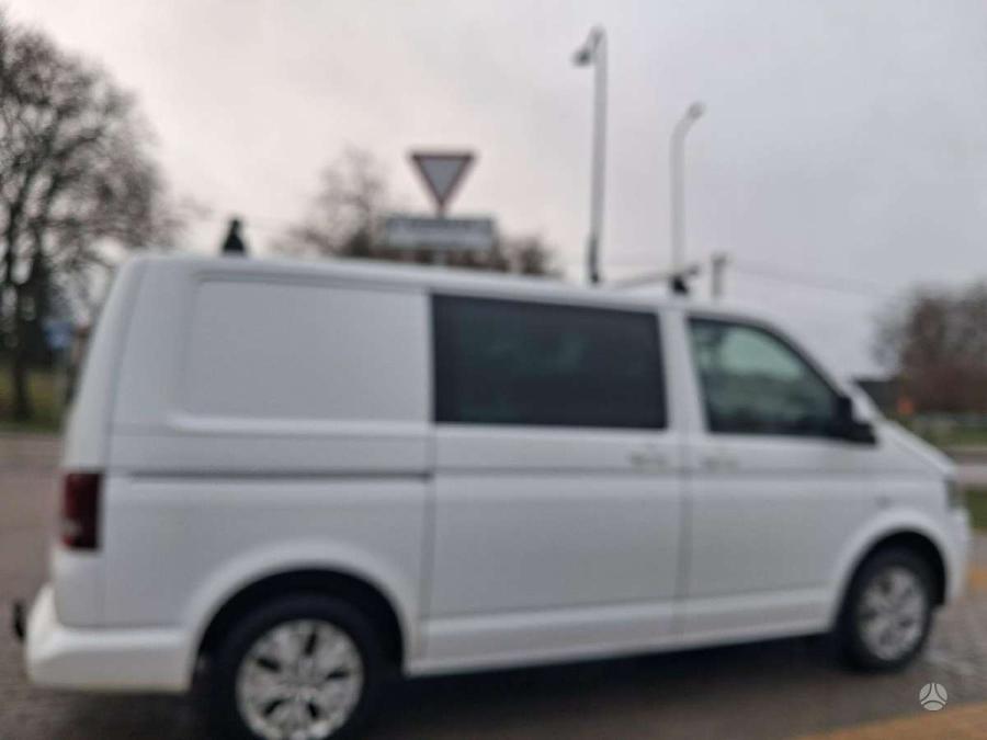 Balts Volkswagen Transporter 2015 Raseiniai, ar dzinēja tilpumu 1.97 L un nobraukumu 256 tūkst. km par 6700 €, foto 5 vietnē AUTOMOTO.COM.LV