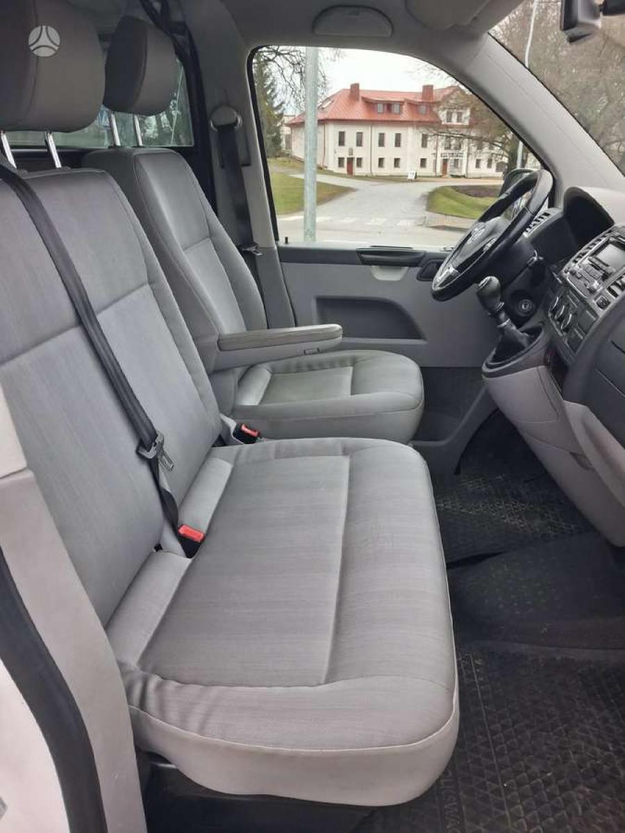 Balts Volkswagen Transporter 2015 Raseiniai, ar dzinēja tilpumu 1.97 L un nobraukumu 256 tūkst. km par 6700 €, foto 13 vietnē AUTOMOTO.COM.LV