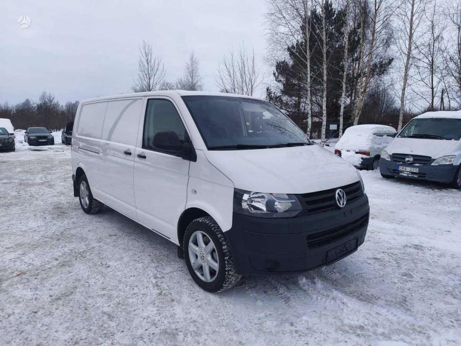 Balts Volkswagen Transporter 2015 Kretinga, ar dzinēja tilpumu 1.97 L un nobraukumu 250 tūkst. km par 11000 €, foto 3 vietnē AUTOMOTO.COM.LV