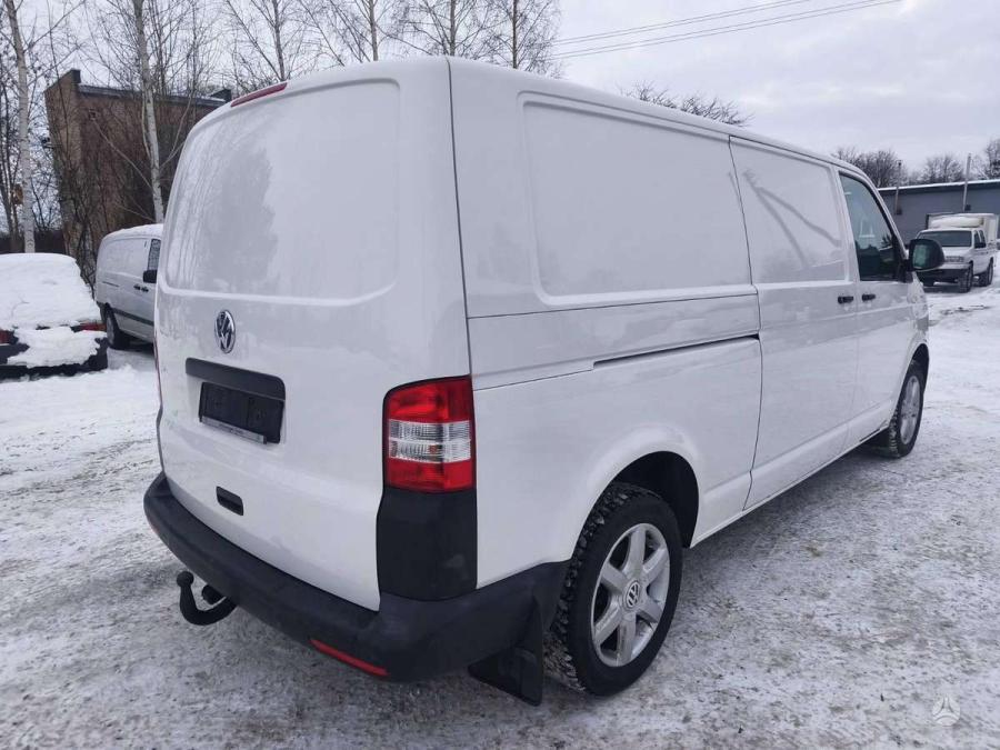 Balts Volkswagen Transporter 2015 Kretinga, ar dzinēja tilpumu 1.97 L un nobraukumu 250 tūkst. km par 11000 €, foto 7 vietnē AUTOMOTO.COM.LV