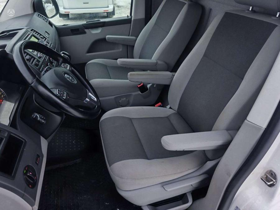 Balts Volkswagen Transporter 2015 Kretinga, ar dzinēja tilpumu 1.97 L un nobraukumu 250 tūkst. km par 11000 €, foto 9 vietnē AUTOMOTO.COM.LV