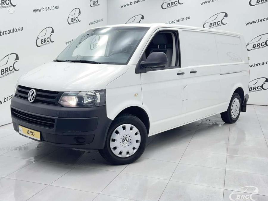 White Volkswagen Transporter 2015 in Vilnius, with an engine capacity of 1.97 L and mileage of 209 thousand km for 11900 €, photo 1 on AUTOMOTO.COM.LV