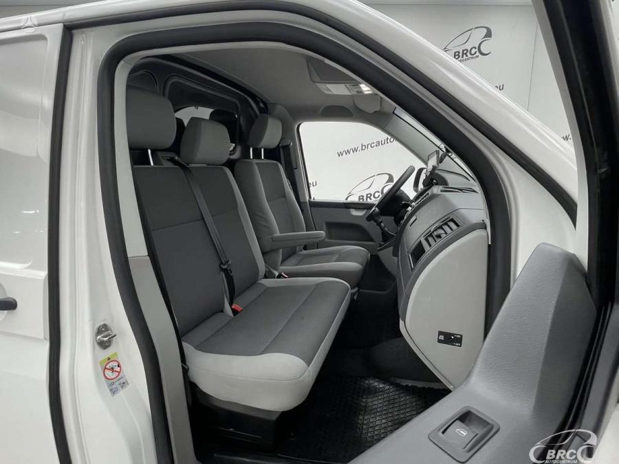 White Volkswagen Transporter 2015 in Vilnius, with an engine capacity of 1.97 L and mileage of 209 thousand km for 11900 €, photo 8 on AUTOMOTO.COM.LV