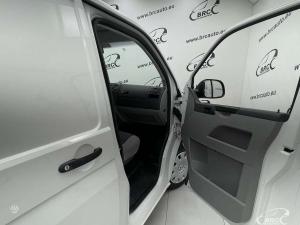White Volkswagen Transporter 2015 in Vilnius, with an engine capacity of 1.97 L and mileage of 209 thousand km for 11900 €, photo 9 on AUTOMOTO.COM.LV