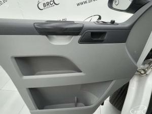 White Volkswagen Transporter 2015 in Vilnius, with an engine capacity of 1.97 L and mileage of 209 thousand km for 11900 €, photo 20 on AUTOMOTO.COM.LV