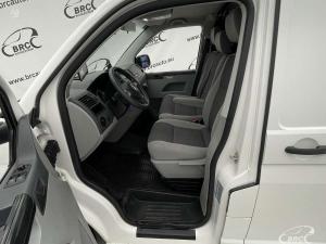 White Volkswagen Transporter 2015 in Vilnius, with an engine capacity of 1.97 L and mileage of 209 thousand km for 11900 €, photo 21 on AUTOMOTO.COM.LV