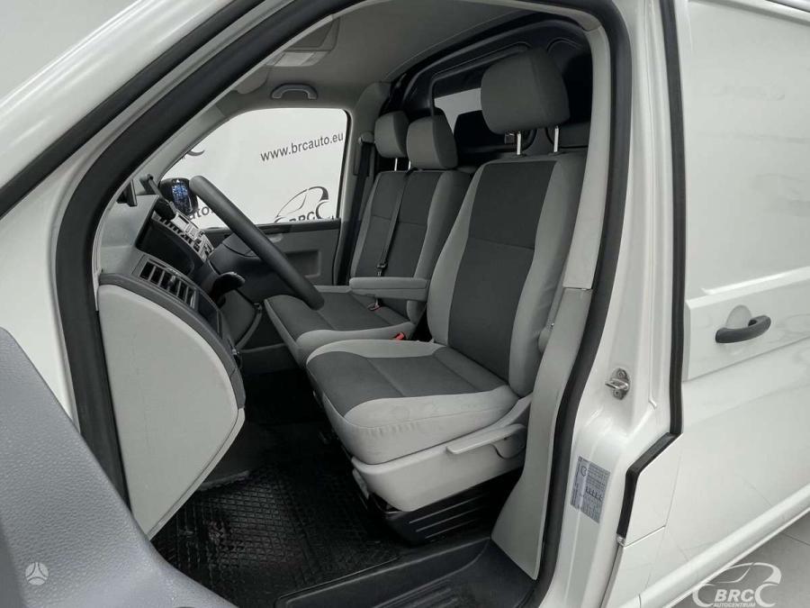White Volkswagen Transporter 2015 in Vilnius, with an engine capacity of 1.97 L and mileage of 209 thousand km for 11900 €, photo 23 on AUTOMOTO.COM.LV
