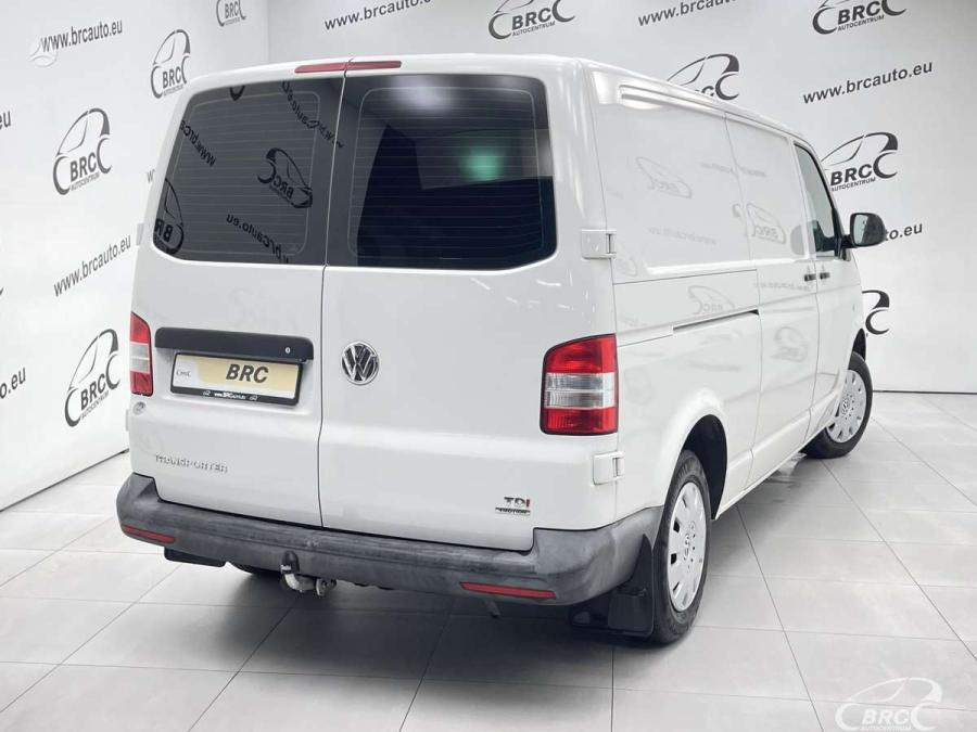 White Volkswagen Transporter 2015 in Vilnius, with an engine capacity of 1.97 L and mileage of 209 thousand km for 11900 €, photo 31 on AUTOMOTO.COM.LV