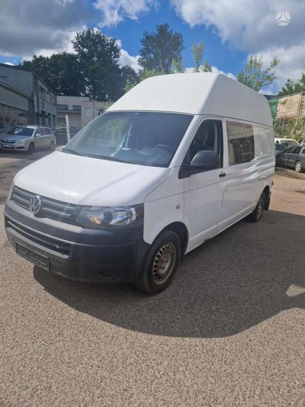 Balts Volkswagen Transporter 2015 Viļņa, ar dzinēja tilpumu 2.00 L un nobraukumu 235 tūkst. km par 10000 €, foto 1 vietnē AUTOMOTO.COM.LV
