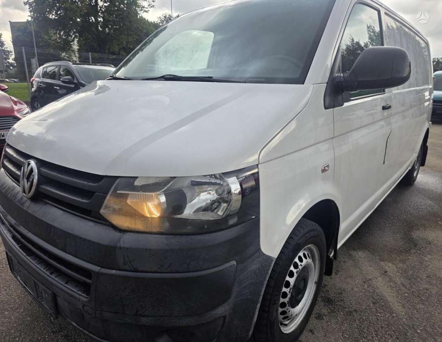 White Volkswagen Transporter 2015 in Marijampole, with an engine capacity of 1.97 L and mileage of 280 thousand km for 4200 €, photo 1 on AUTOMOTO.COM.LV