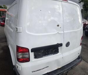 White Volkswagen Transporter 2015 in Marijampole, with an engine capacity of 1.97 L and mileage of 280 thousand km for 4200 €, photo 5 on AUTOMOTO.COM.LV