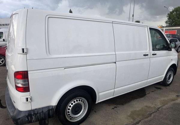 Balts Volkswagen Transporter 2015 Marijampole, ar dzinēja tilpumu 1.97 L un nobraukumu 280 tūkst. km par 4200 €, foto 6 vietnē AUTOMOTO.COM.LV